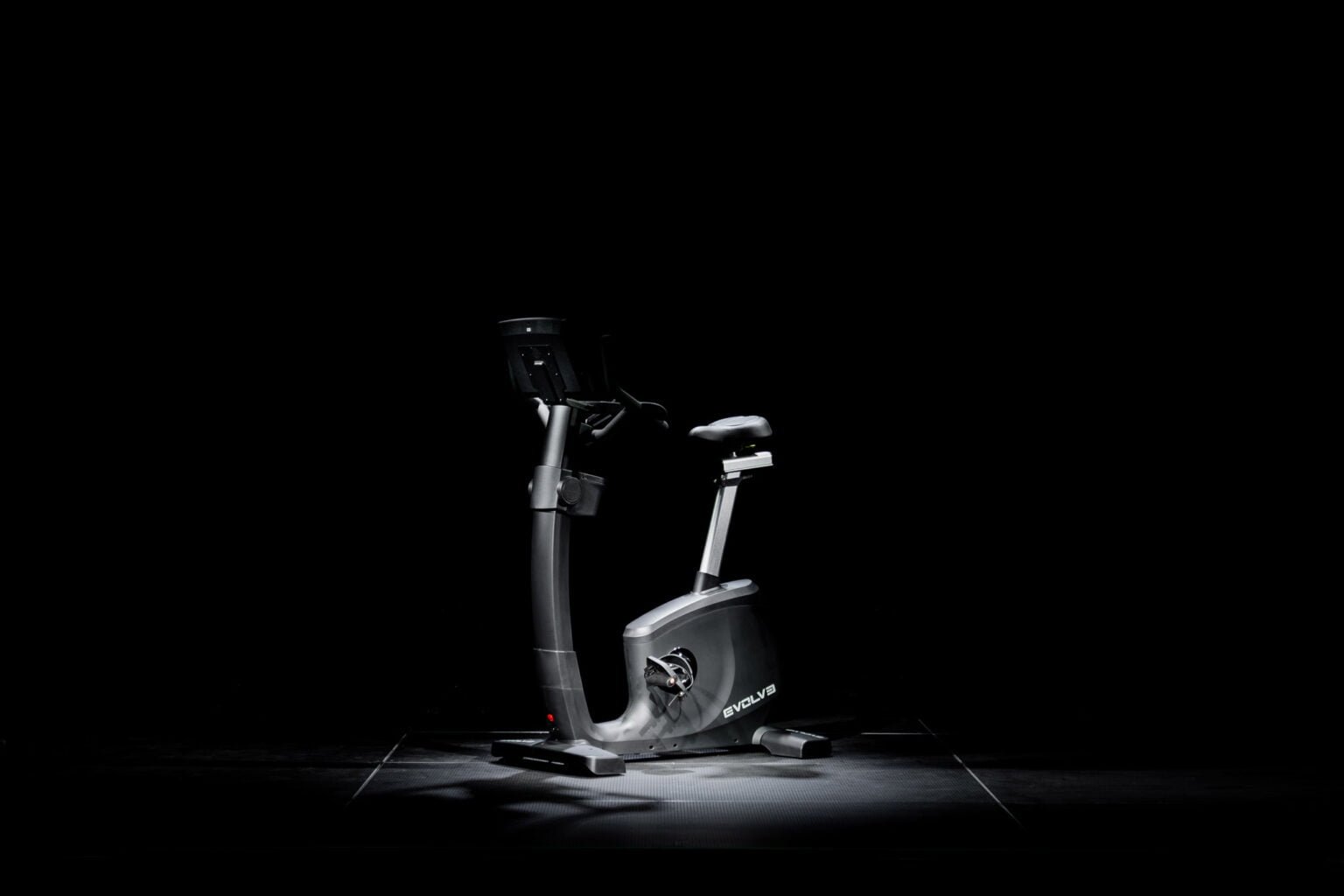 Evolve Ultra Series Commercial Upright bike (UB-UL-156) - Evolve